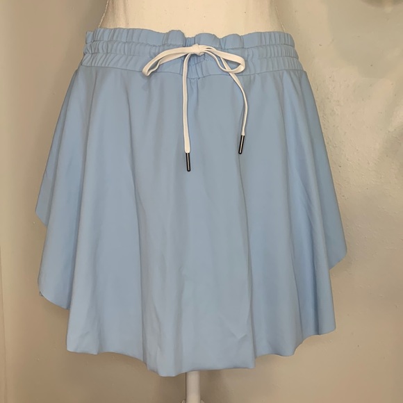 HALARA | Skirts | Nwt Halara That Tiktok Brand 2in Drawstring Pocket ...